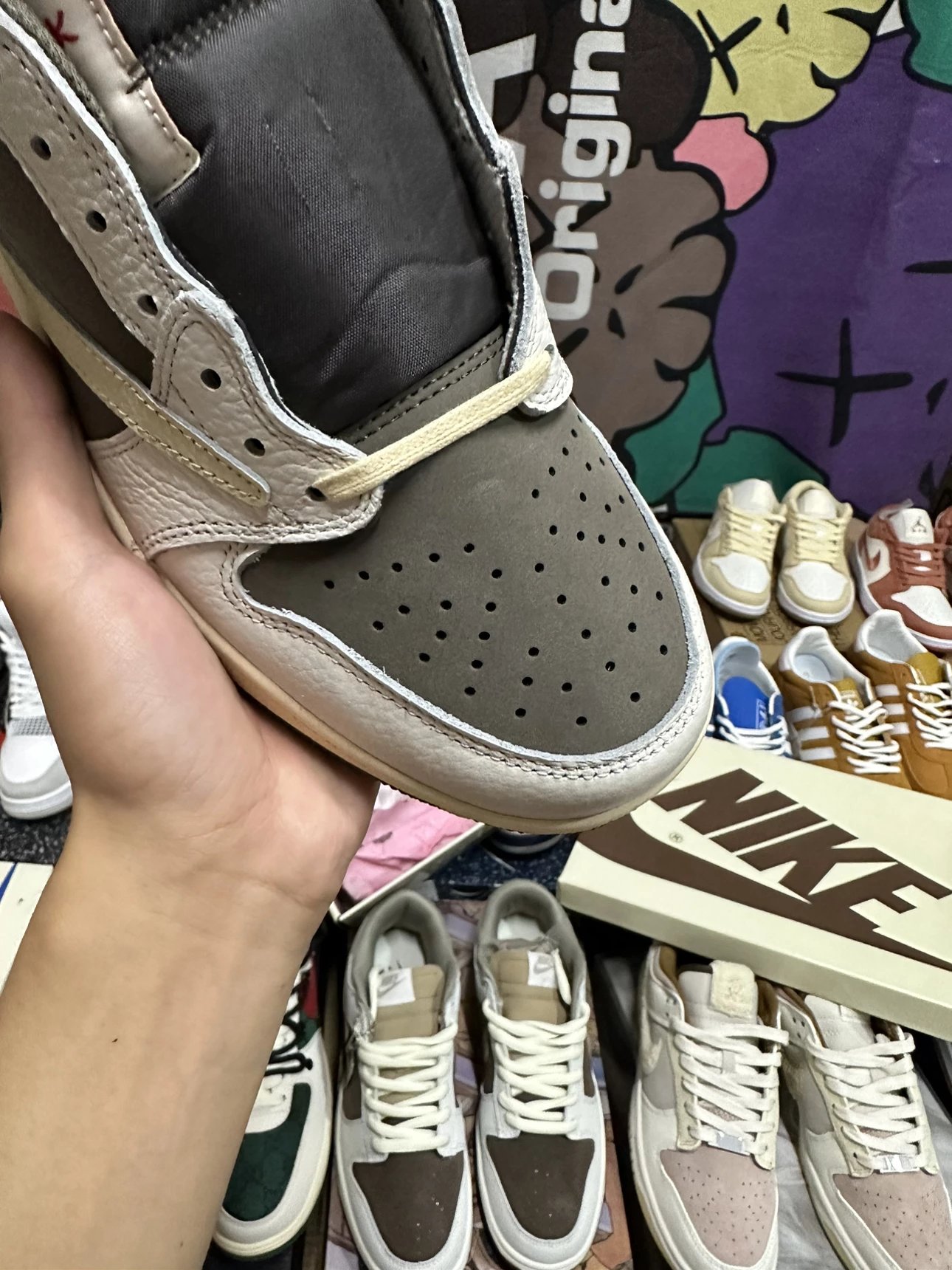 终端福利特价Travis Scott x Air Jordan AJ1 Low OG SP TS联名白棕倒钩低帮 皮料数据细节工艺流程均保持 ...