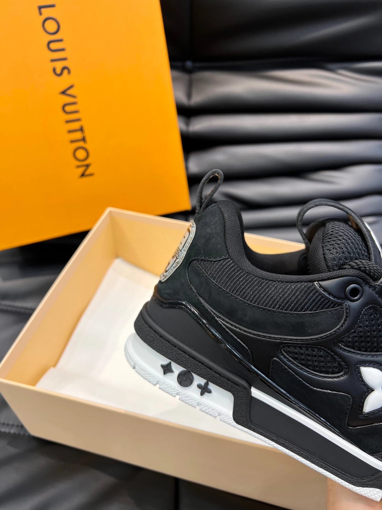 Lv Skate Monogram Mens