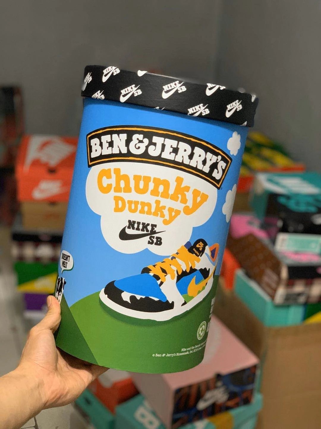 How to eat ice cream without a scoop😂😂Nike Nike Dunk Low Ben Jerry's ...